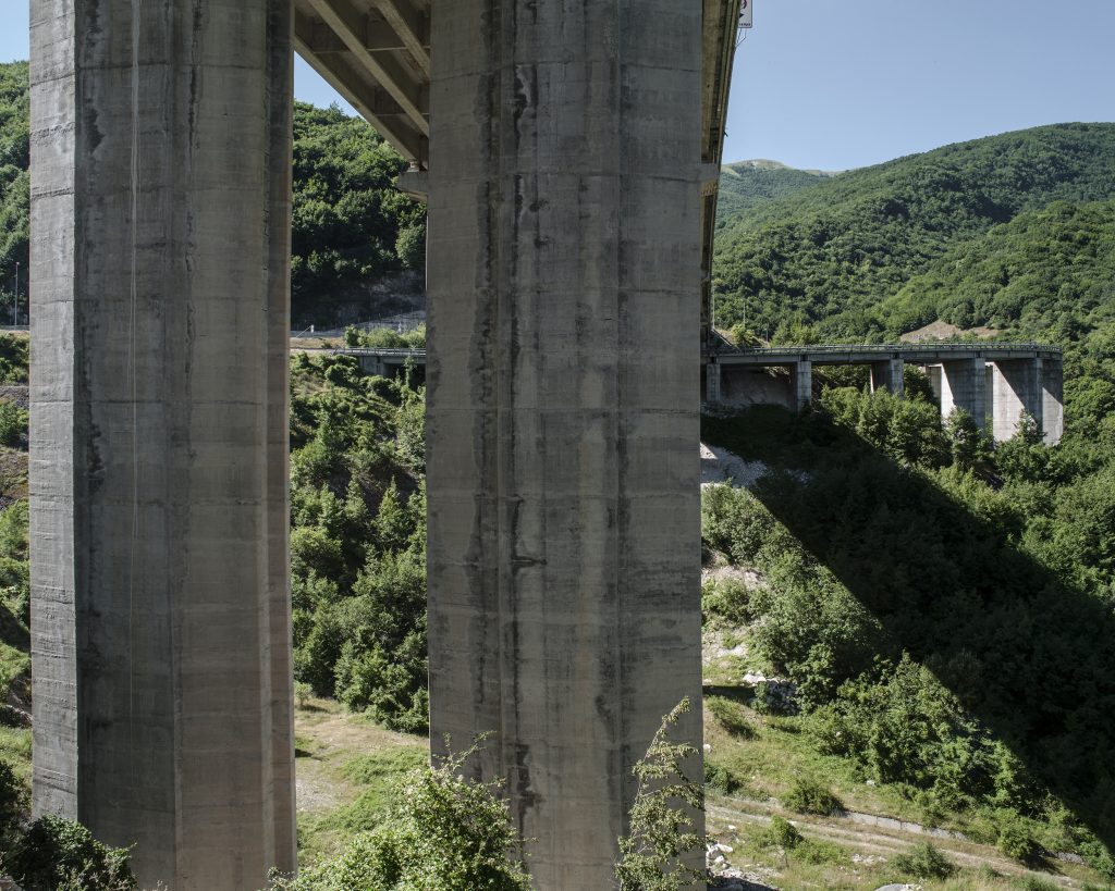 Sue Barr trouve le sublime dans l’architecture du transit